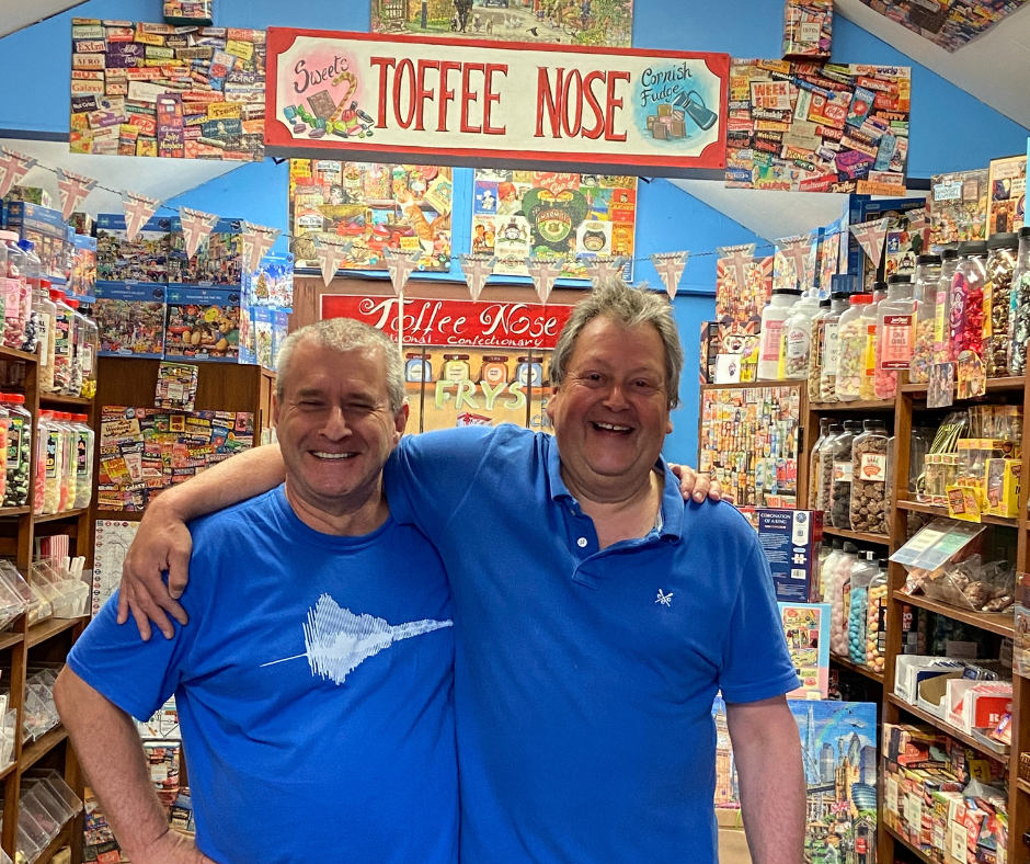 Cleft Sentences – AIRC472 – Inglespodcast